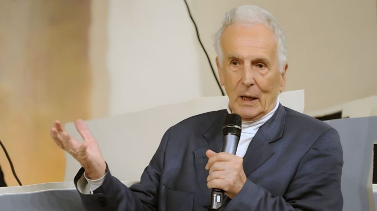 L'oncologo Silvio Garattini (96 anni): "Vi dico quanto chilometri cammino al giorno"
